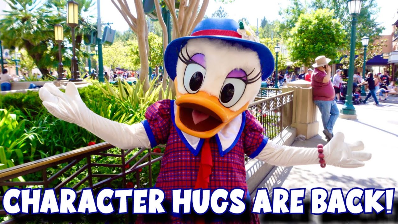 Character Meet and Greets are Back at Disneyland!