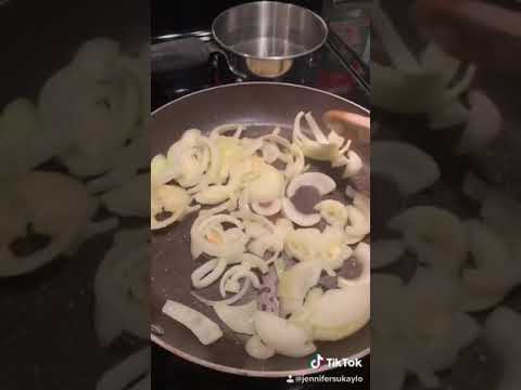 Quick and easy recipe when you have leftover cooked chicken!