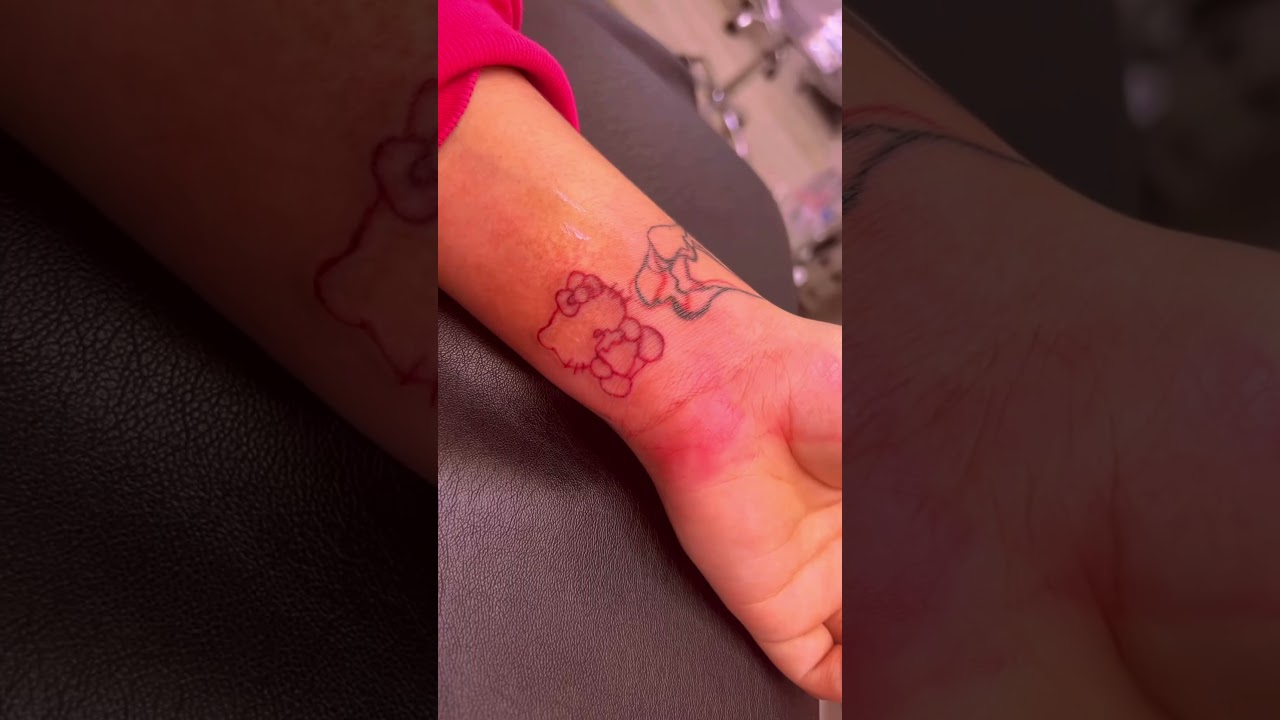 Hello kitty TATTOO😮‍💨⭐️ #tattoo #hellokitty