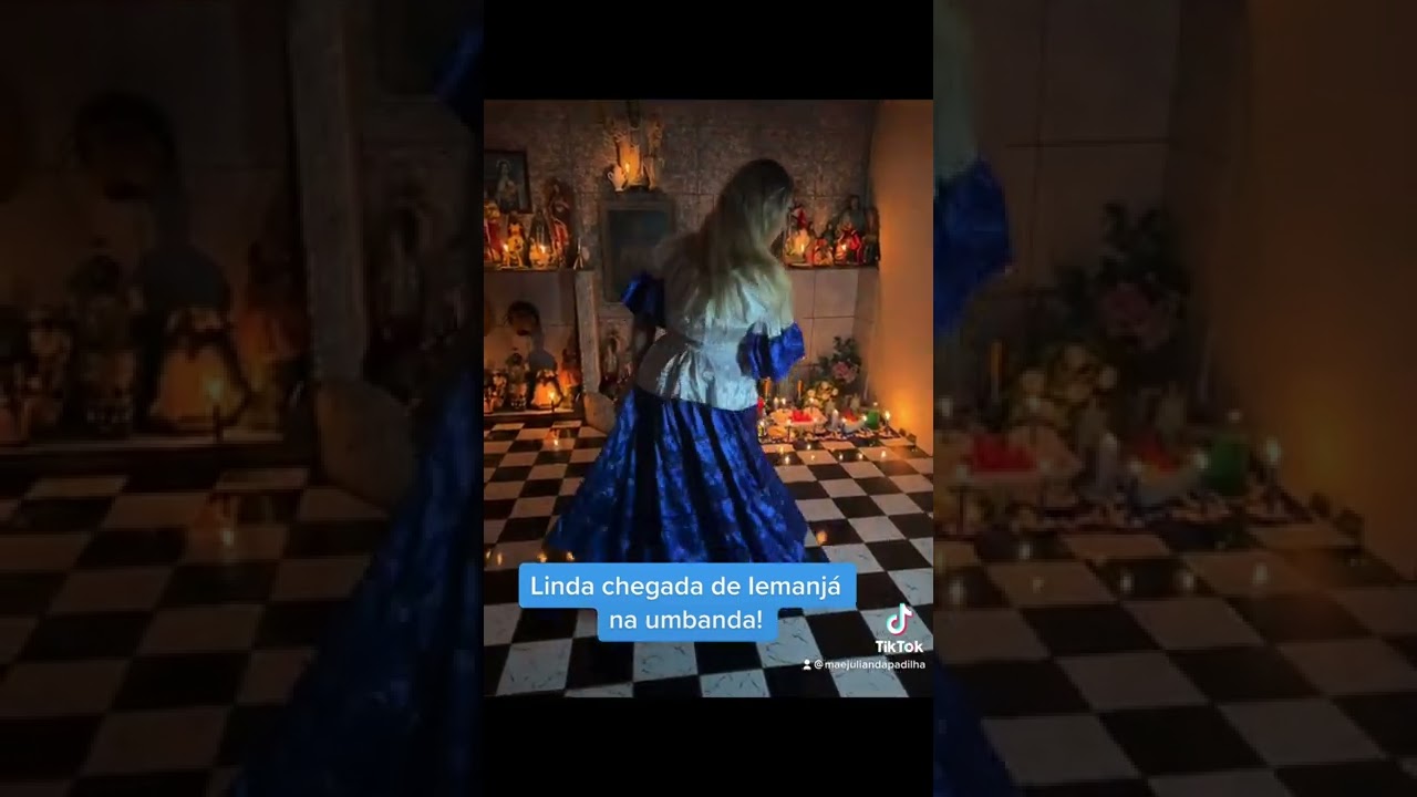 Linda chegada de Iemanjá na umbanda!