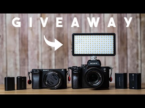 Sony A7iii vs A6400 Battery Comparison + A GIVEAWAY!!