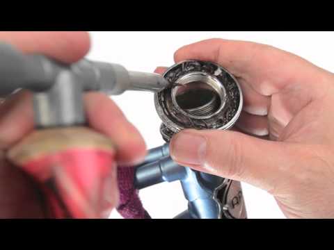 Servicing threaded headsets