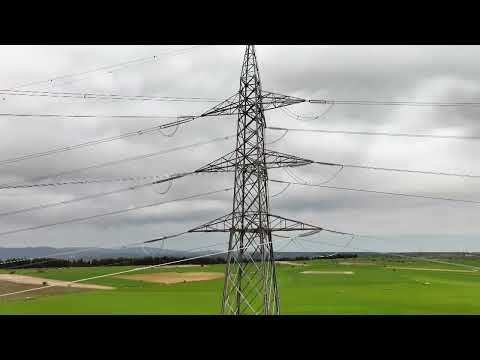 Spain's grid denies solar at fault | REUTERS