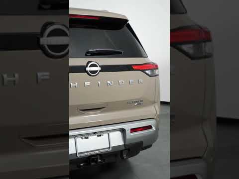 2023 Nissan Pathfinder Platinum | Universal Nissan