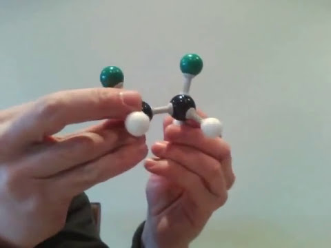 What are cis and trans geometric isomers?