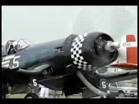 F4U Corsair starts up