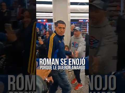 Roman Riquelme se enojó con un fanático que le gritó amargo cuando llegó al aeropuerto con Boca 😱