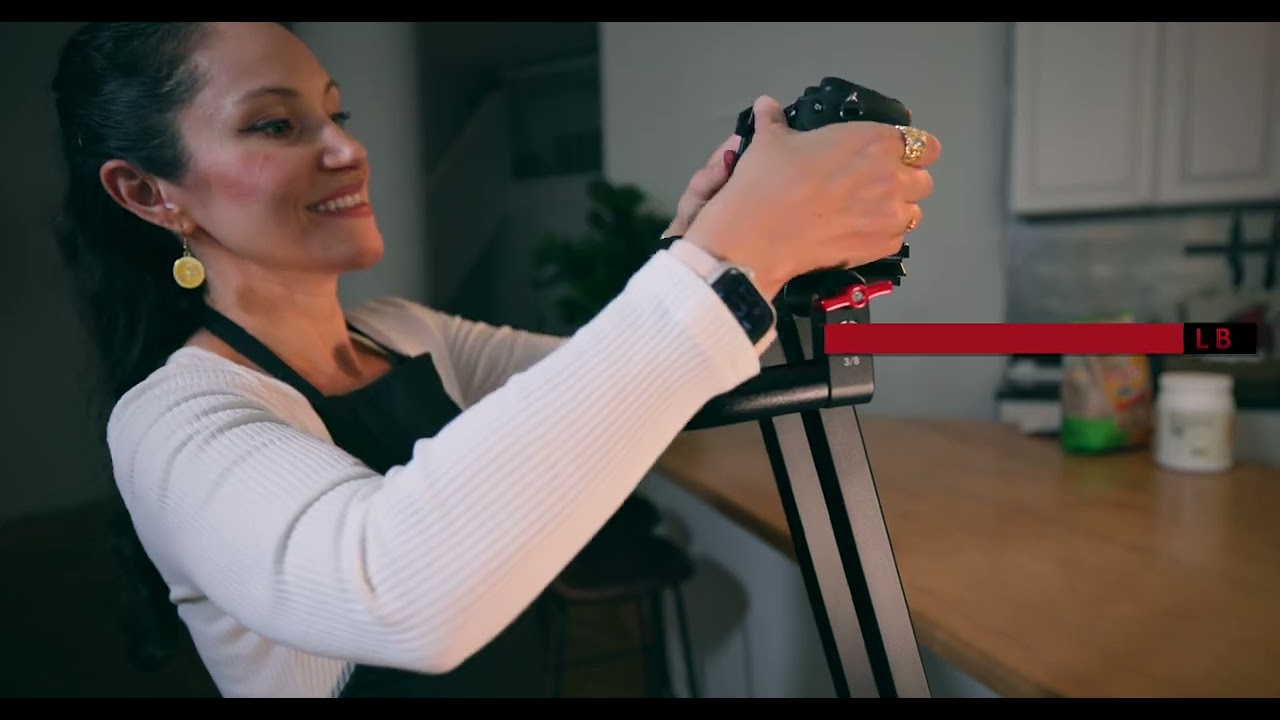 Effortless Setup: Magnus CFS-100 Camera Folding Stand