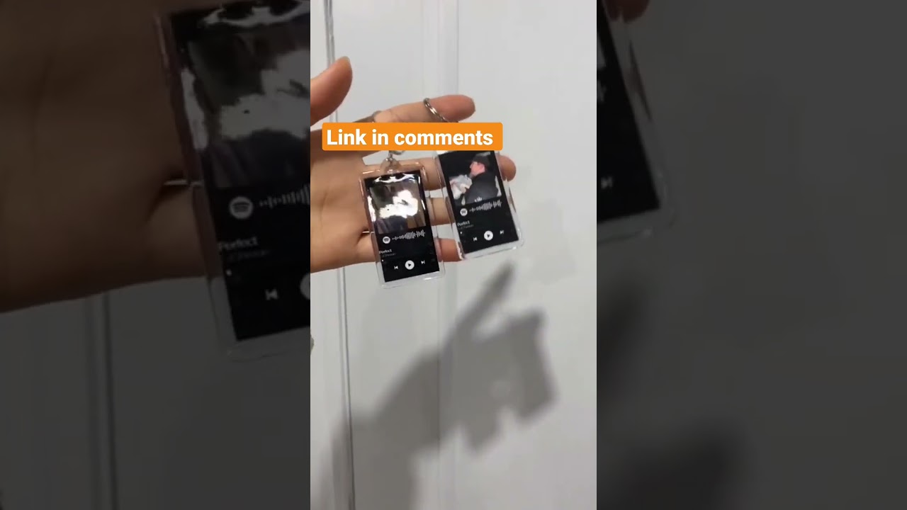 set of 2 Matching Spotify Keyrings for Couples Valentine's Gift