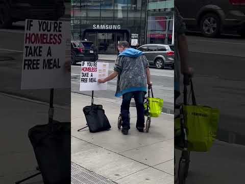 FEEDING THE HOMELESS BUT THEN THIS HAPPENED…broke my heart. #shorts