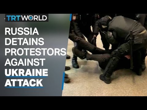 Russian police detain protesters opposing incursion into Ukraine