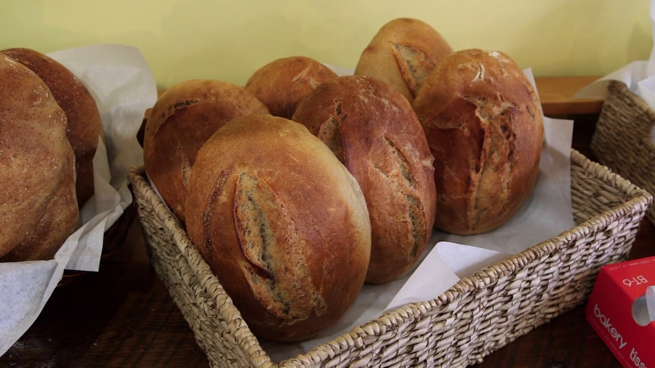 When Pigs Fly Bread (Phantom Gourmet)