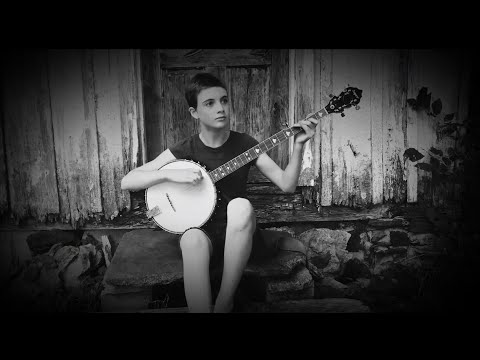 Margo MacSweeney performs “Half Shaved” on the clawhammer banjo – THE ...