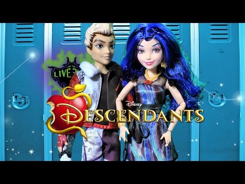 Disney Descendants Evie Rotten to the Core Carlos Mal and Ben Love ...