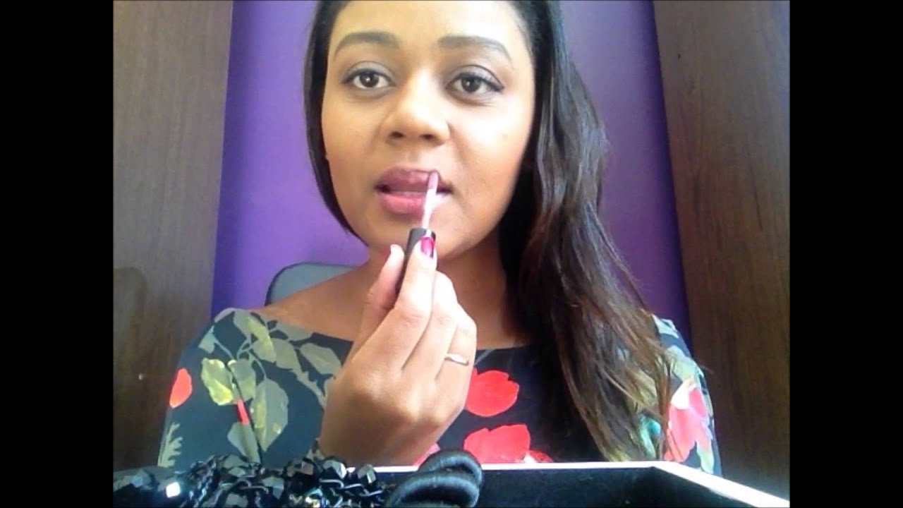 Resenha - Batom Líquido do Spa das Sobrancelhas