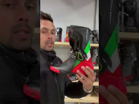 Would you guys wear these custom @dainese boots ?? Comment below 👇 