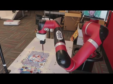 Scientists program robot to collaborate with artists