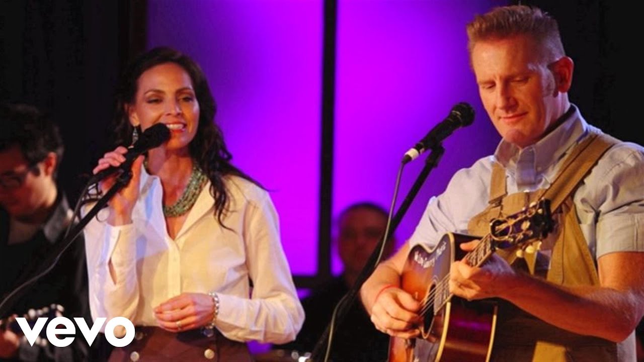 Joey+Rory - Suppertime (Live)