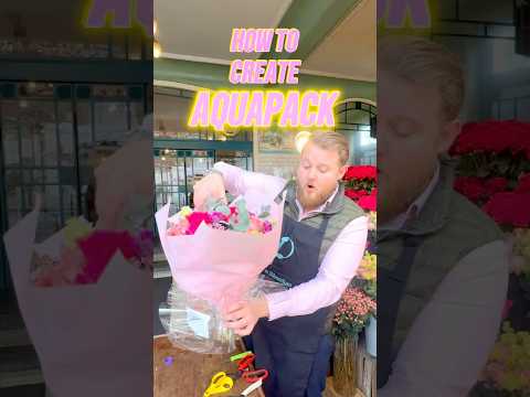 How To Make An Aquapack 💐💦 #florists #flowers #flowershops #lifehacks #tips #waterbubble