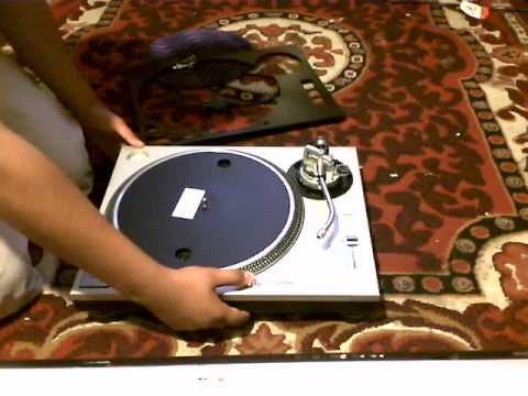 Technic SL-1200MK2 turntable + more up for sale on Ebay