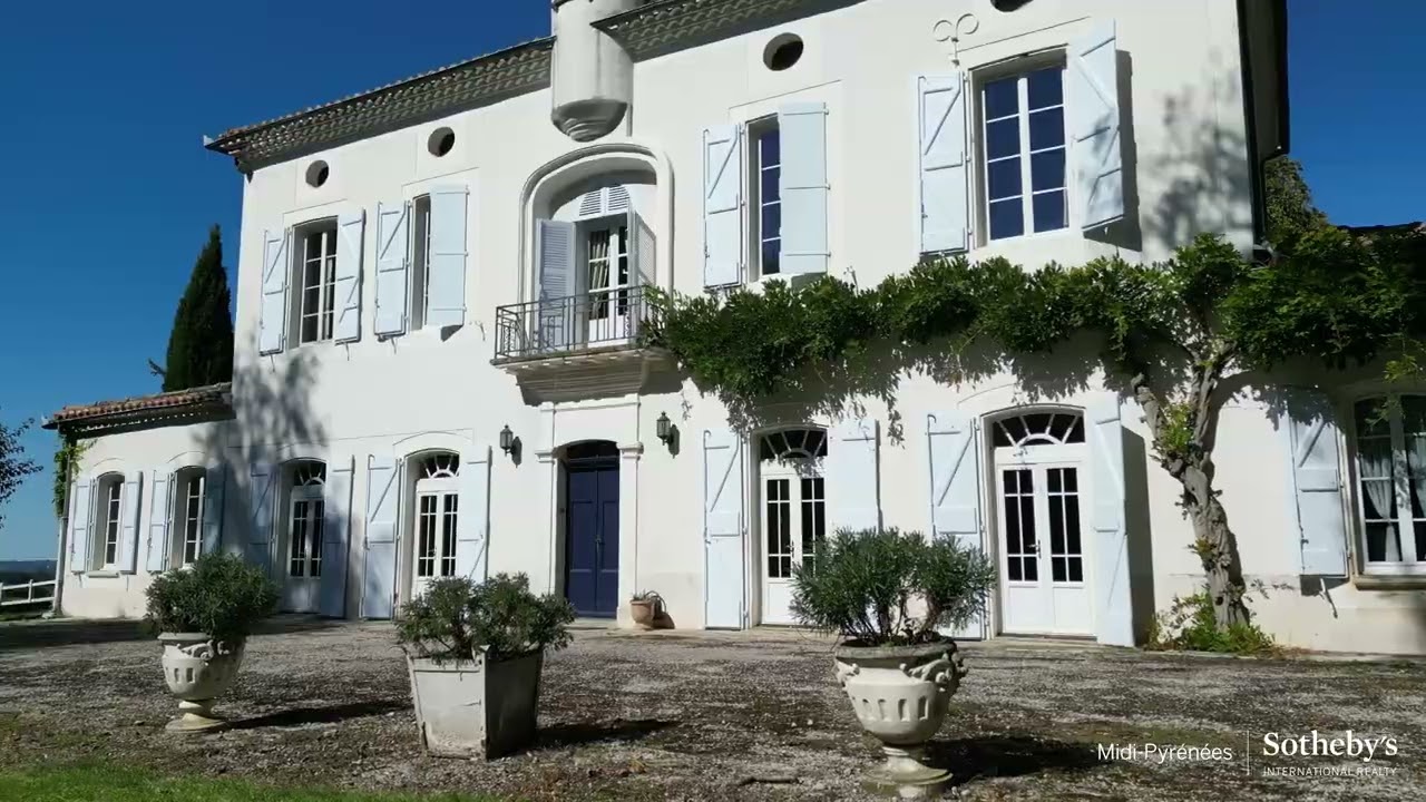 13 hectare property with incredible charm