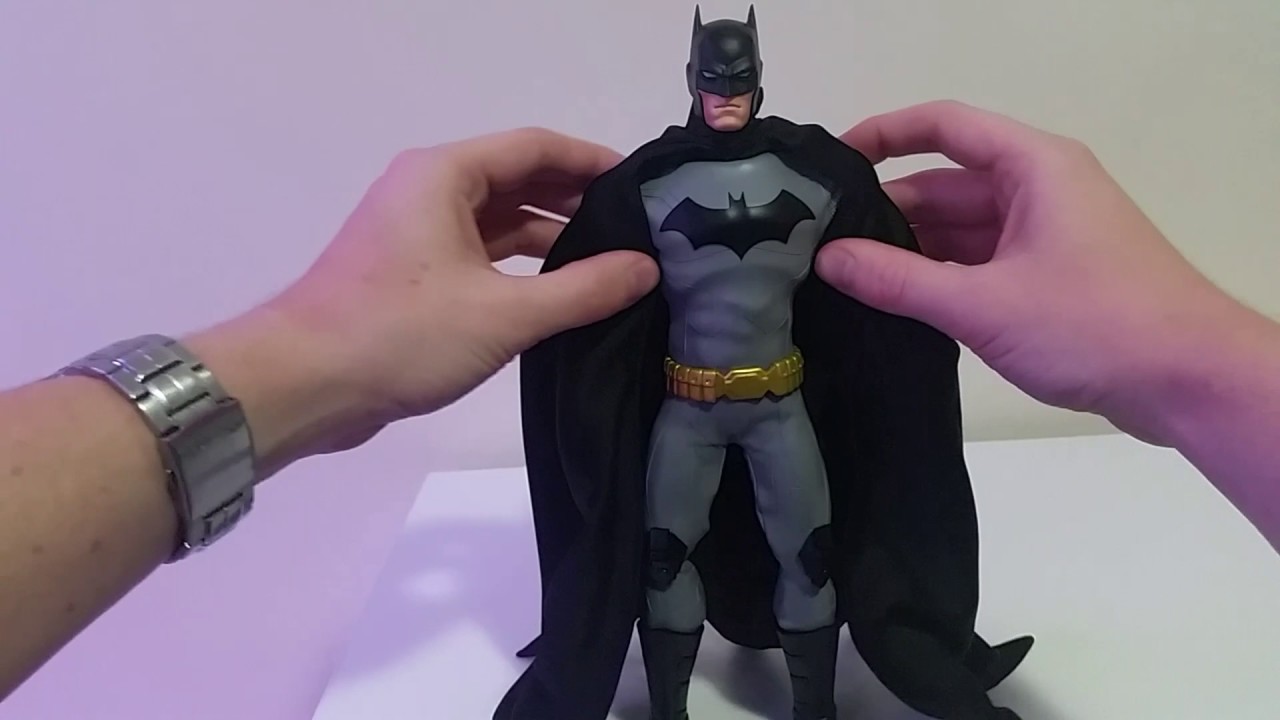 Cape Poses and Details - Medicom New 52 Batman 1/6 scale figure