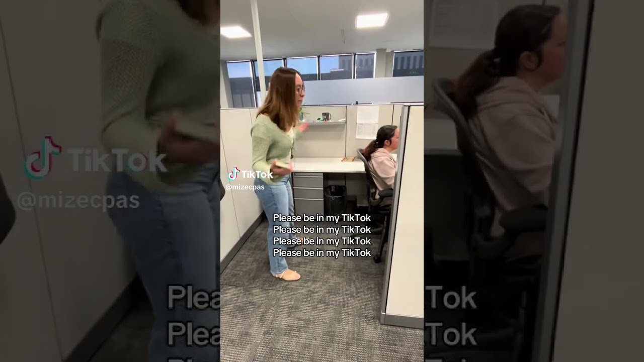 The daily struggle of a marketing intern #teammize