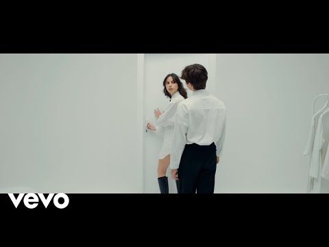 Adèle, Robin - Courage | Music Video, Song Lyrics and Karaoke