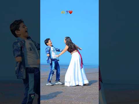 Happy makarsankranti 🪁🫶♥️#kashishpatel #dance #bollywood #song #viralsong #happymakarsankranti