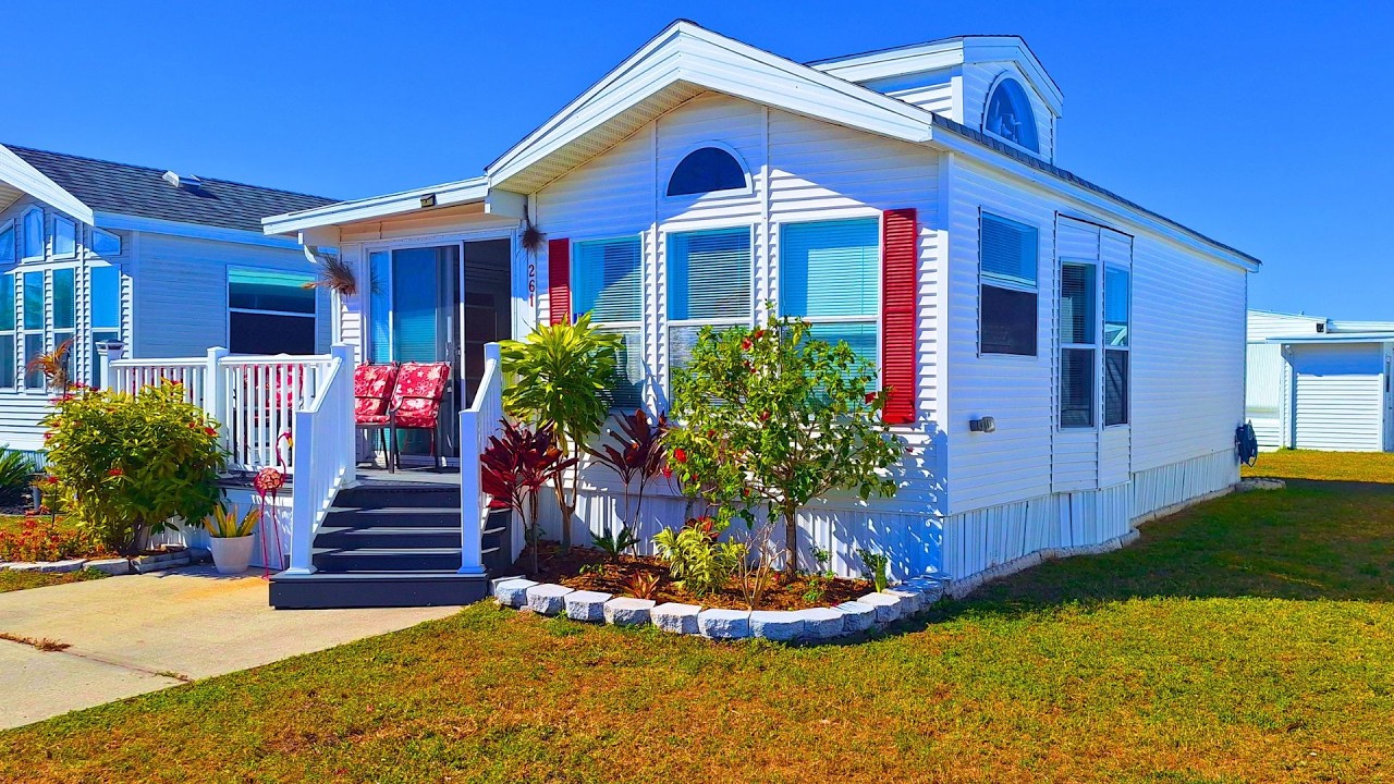 HUGE $9,000 PRICE CUT On RESORT STYLE HOME (Port Charlotte FL)!