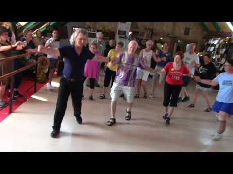 Folk Dance Musings: Alunelul (Romania)