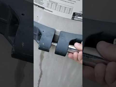 How To Clean Your Pool Filter + Signs Your Filter Needs Cleaning -Short