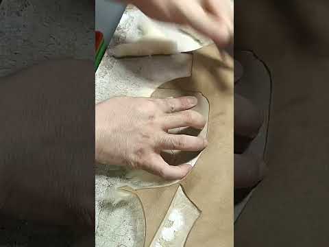 Snow boots|natural wool|sheepskin and fur|real wool|snow boots factory|hand-cut