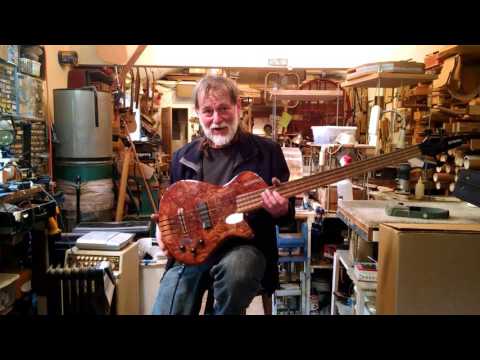 Veillette Paris 2013 medium scale 4 string | Reverb