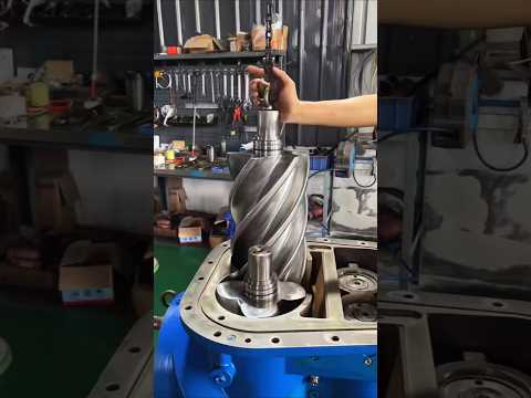 Screw air compressor maintenance and assembly process