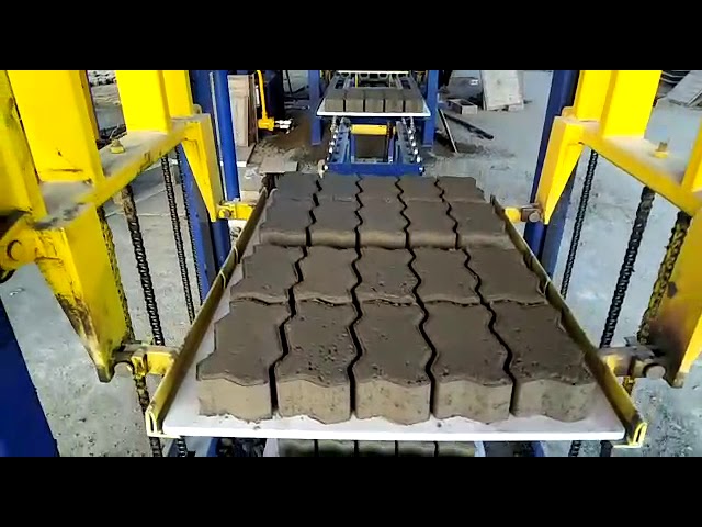 Brick Pallet - Fly Ash Bricks Plastic Pallets Trader - Wholesaler ...