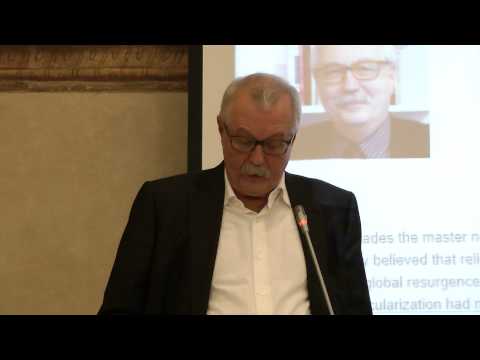 Martin Riesebrodt - Religion in the Modern World: Between Secularization and Resurgence