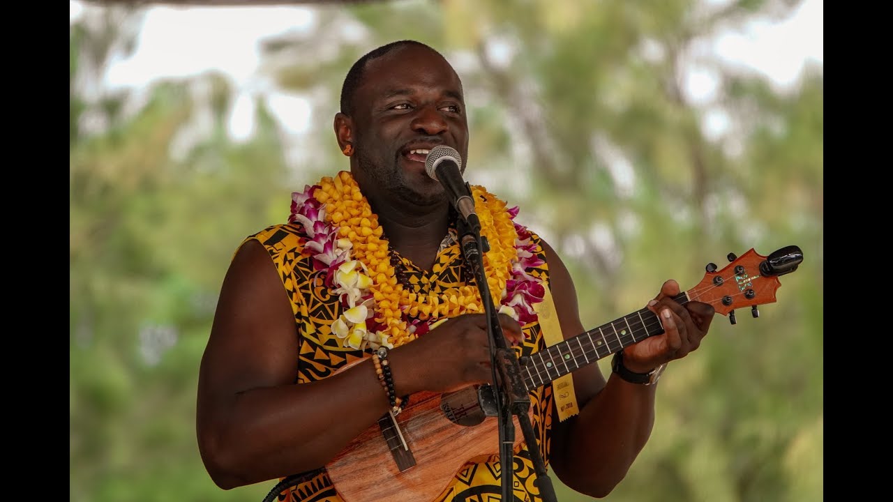 Pakele Live! featuring Kamakakehau Fernandez from The Willows on October 4, 2018