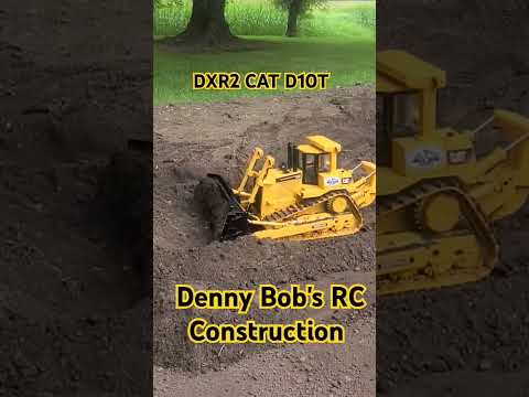 My 1/14 CAT D10T bulldozer pushing dirt! #rcdozer#rcconstruction #rcadventure #rcfyp #fyp