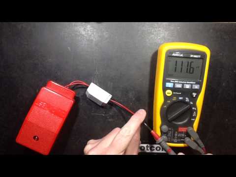 Random tests on an inline 3W LED lamp driver. (Including short circuit.)