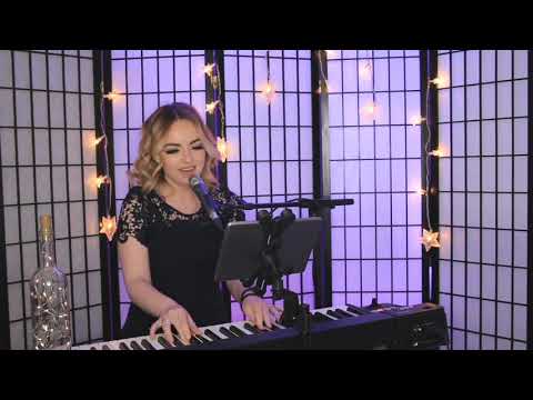 Lorna Sings - Singer and Guitarist from Huddersfield