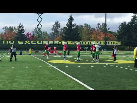 Justin Herbert returns to Ducks' practice, participates in team drills