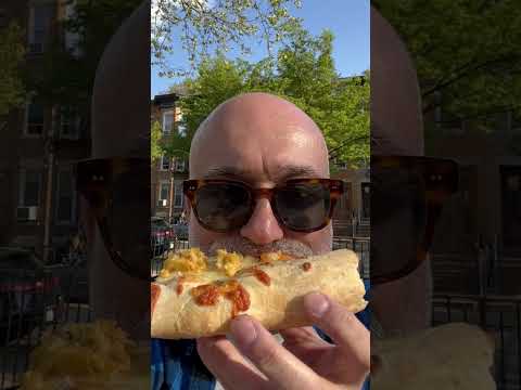 4 hour queue for expensive pizza