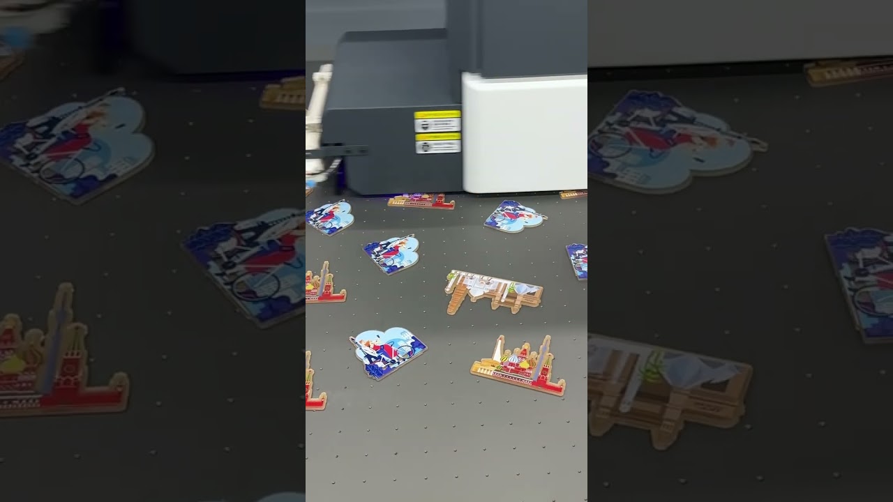 Boost profits with stunning prints using the 2513 UV printer!