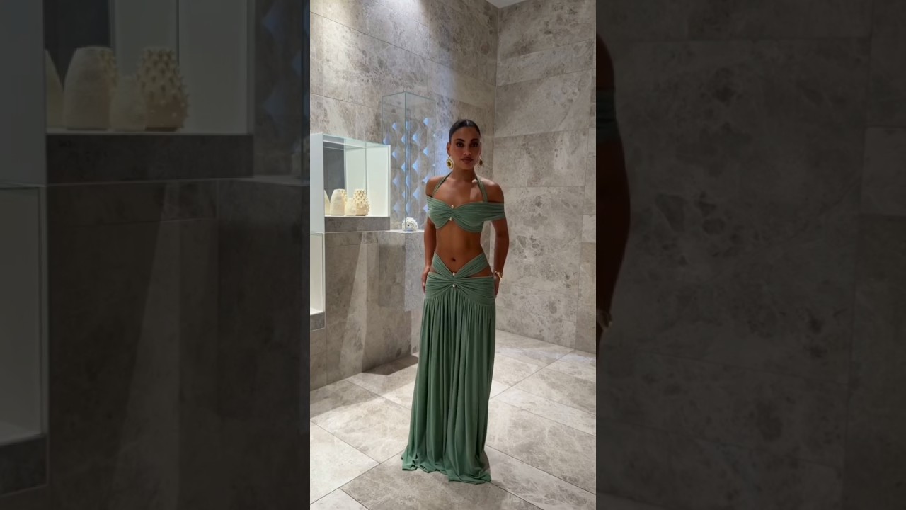 the perfect 🥀 our ELLA X MARTINA 💫 #fashion #model #beauty #style #outfit #shorts