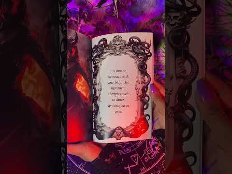 Expression through movement 💃#lilith #divination #witch #witchcraft #tarot