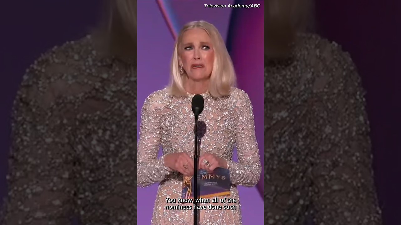 #CatherineOHara, you had us in the first half. 🤣 #EMMYs (🎥: Courtesy of Television Academy/ABC)