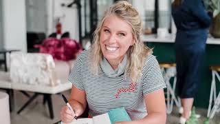 Learn English through Video Speaker Reel Jess Ekstrom.