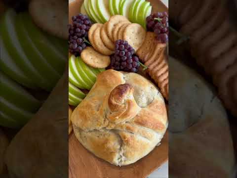 Praline Mustard Glaze and Baked Gouda in Puff Pastry
