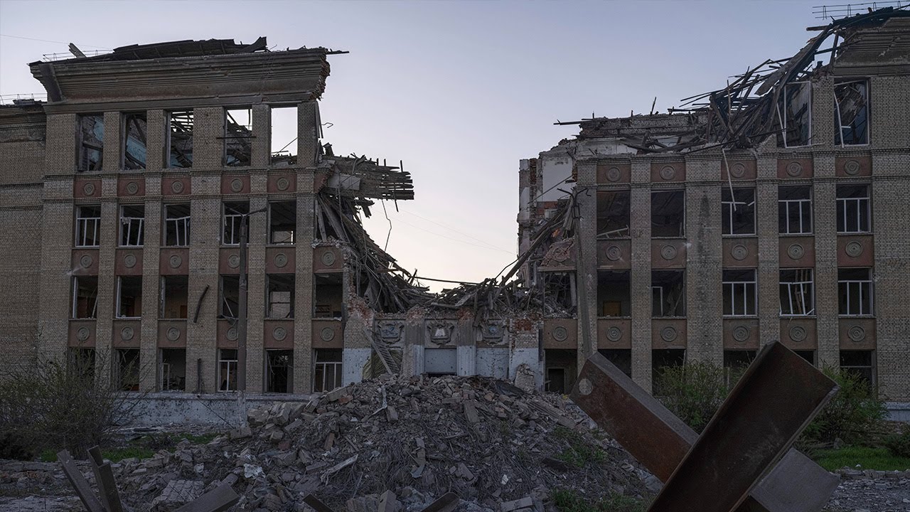 Zelenskyy says Russia is trying to create an 'impression of a ceasefire' as attacks continue